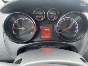 Balts Opel Meriva 2011 Tauragė, ar dzinēja tilpumu 1.70 L un nobraukumu 243 tūkst. km par 2650 €, foto 16 vietnē AUTOMOTO.COM.LV