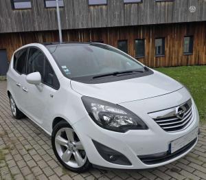 White Opel Meriva 2011 in Taurage, with an engine capacity of 1.69 L and mileage of 255 thousand km for 3700 €, photo 3 on AUTOMOTO.COM.LV