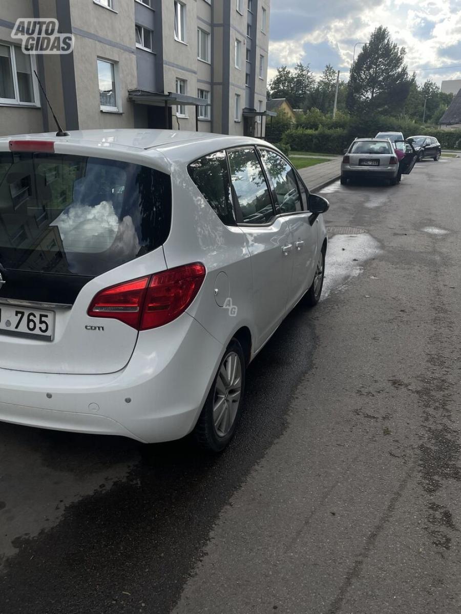 White Opel Meriva 2011 in Vilnius, with an engine capacity of 1.70 L and mileage of 260 thousand km for 2000 €, photo 5 on AUTOMOTO.COM.LV