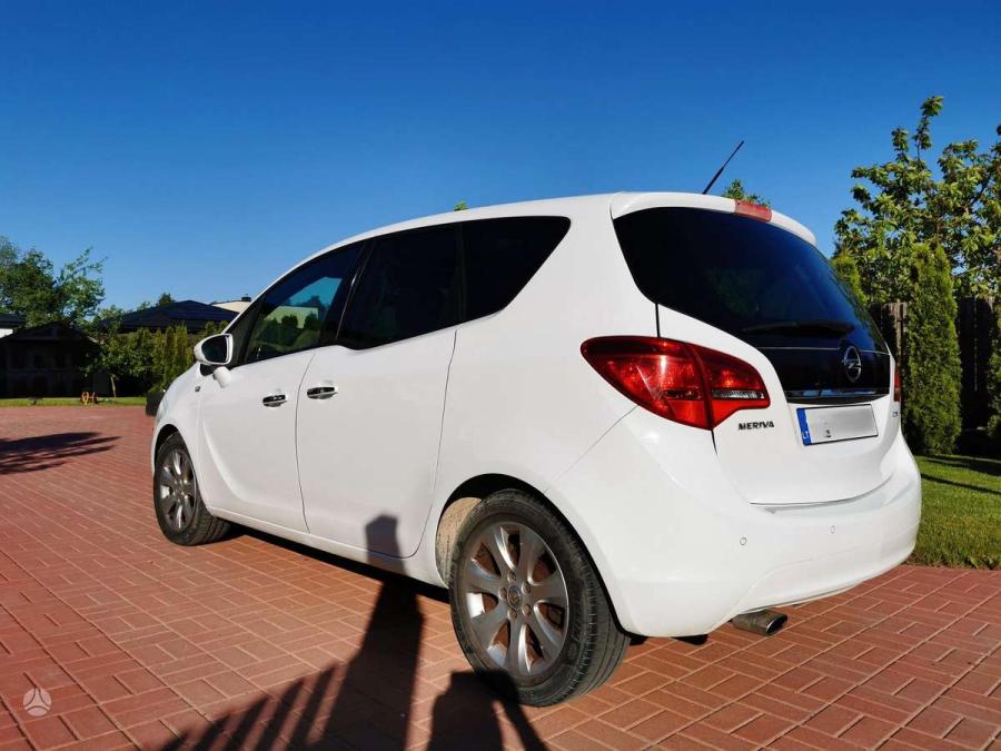 Balts Opel Meriva 2011 Viļņa, ar dzinēja tilpumu 1.69 L un nobraukumu 173 tūkst. km par 2950 €, foto 5 vietnē AUTOMOTO.COM.LV