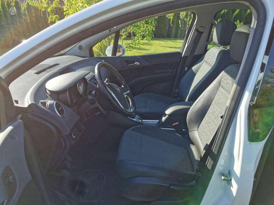 Balts Opel Meriva 2011 Viļņa, ar dzinēja tilpumu 1.69 L un nobraukumu 173 tūkst. km par 2950 €, foto 16 vietnē AUTOMOTO.COM.LV