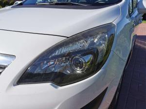 Balts Opel Meriva 2011 Viļņa, ar dzinēja tilpumu 1.69 L un nobraukumu 173 tūkst. km par 2950 €, foto 18 vietnē AUTOMOTO.COM.LV