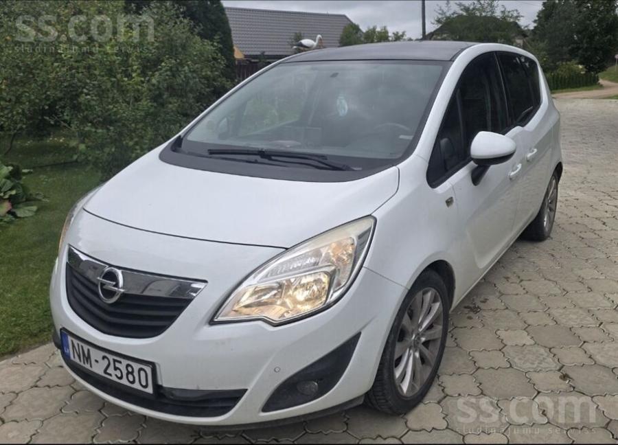 Balts Opel Meriva 2011 Daugavpils, ar dzinēja tilpumu 1.70 L un nobraukumu 248 tūkst. km par 3450 €, foto 3 vietnē AUTOMOTO.COM.LV