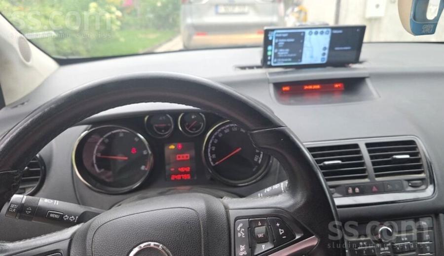 Balts Opel Meriva 2011 Daugavpils, ar dzinēja tilpumu 1.70 L un nobraukumu 248 tūkst. km par 3450 €, foto 4 vietnē AUTOMOTO.COM.LV