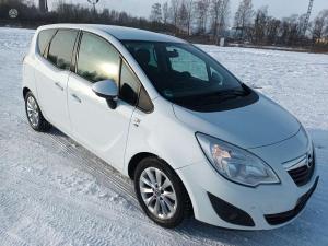 Balts Opel Meriva 2012 Marijampole, ar dzinēja tilpumu 1.40 L un nobraukumu 150 tūkst. km par 3100 €, foto  vietnē AUTOMOTO.COM.LV