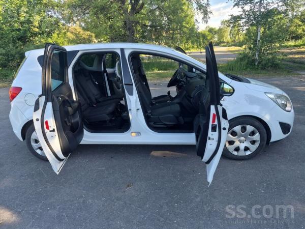 White Opel Meriva 2012 in Jurmala, with an engine capacity of 1.70 L and mileage of 249 thousand km for 2900 €, photo 2 on AUTOMOTO.COM.LV