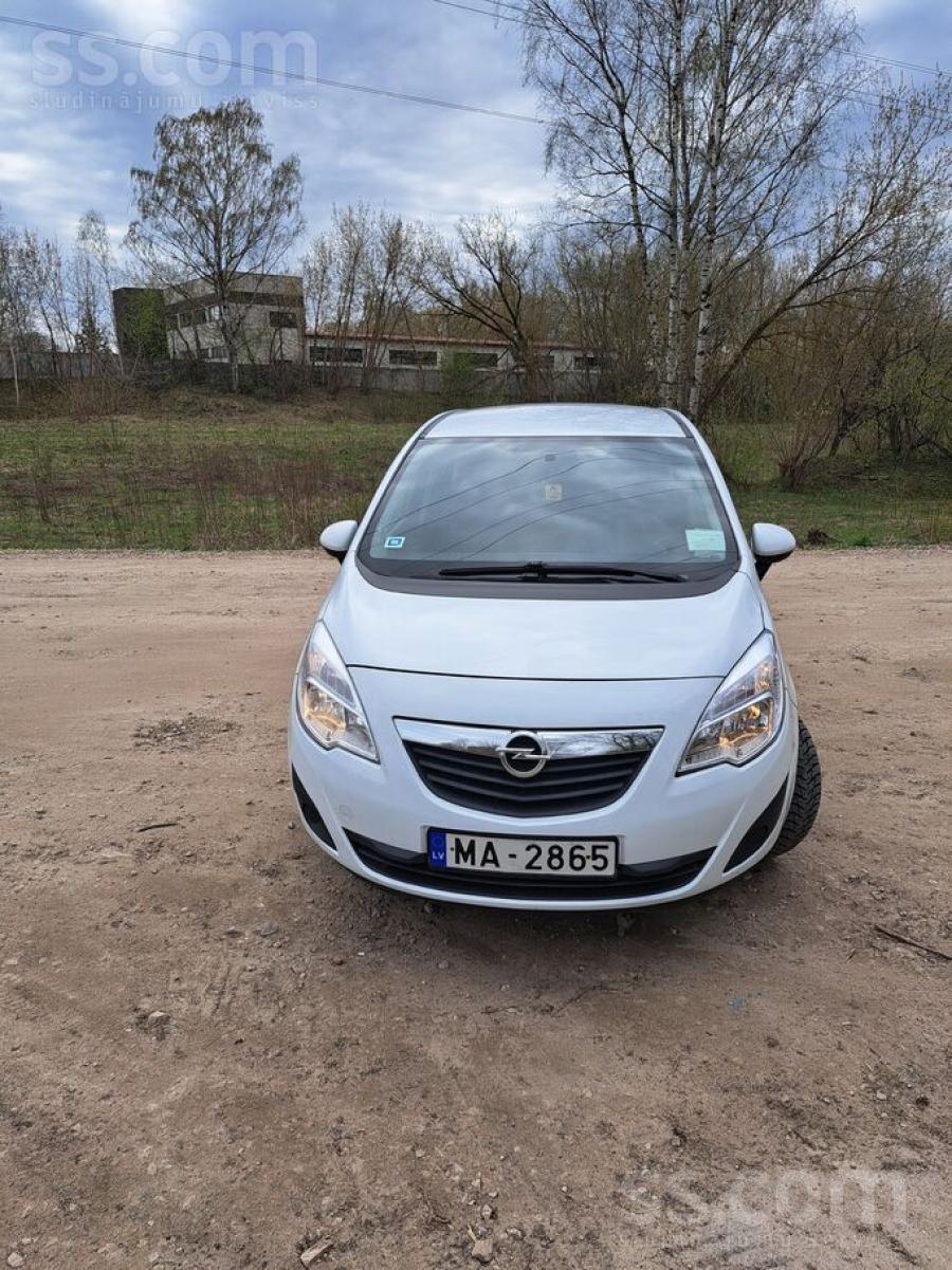 Balts Opel Meriva 2012 Rīga, ar dzinēja tilpumu 1.30 L un nobraukumu 255 tūkst. km par 3500 €, foto 1 vietnē AUTOMOTO.COM.LV
