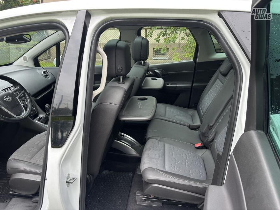 Balts Opel Meriva 2012 Kauņa, ar dzinēja tilpumu 1.70 L un nobraukumu 200 tūkst. km par 3900 €, foto 16 vietnē AUTOMOTO.COM.LV