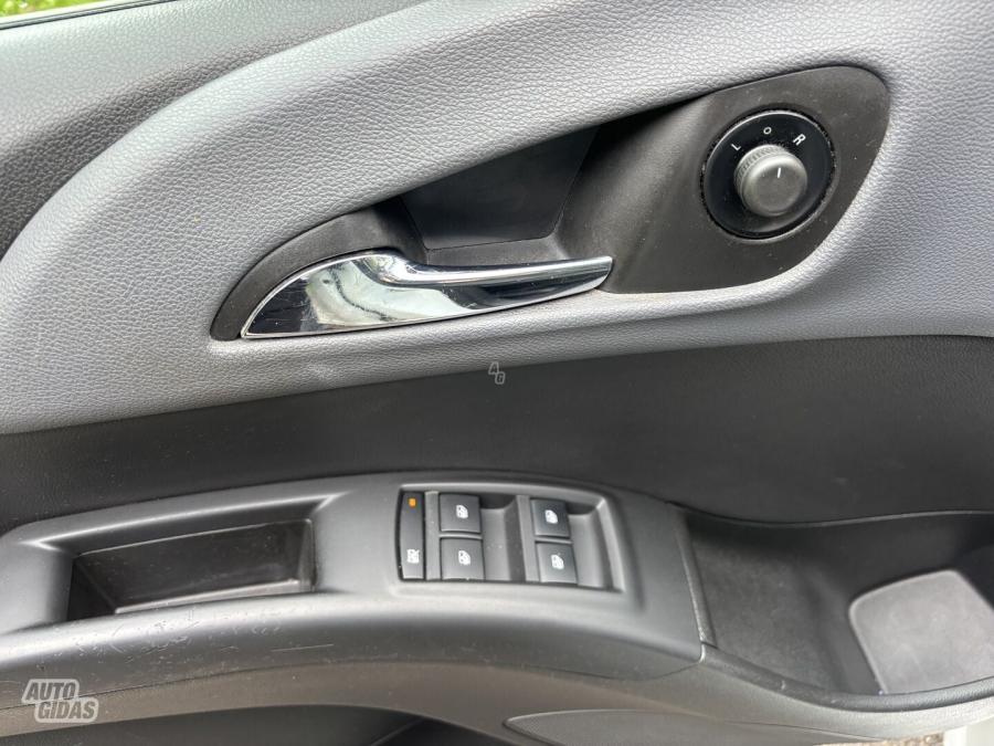 Balts Opel Meriva 2012 Kauņa, ar dzinēja tilpumu 1.70 L un nobraukumu 200 tūkst. km par 3900 €, foto 21 vietnē AUTOMOTO.COM.LV