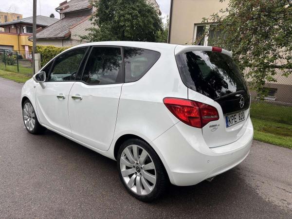 Balts Opel Meriva 2012 Kauņa, ar dzinēja tilpumu 1.69 L un nobraukumu 215 tūkst. km par 3650 €, foto 8 vietnē AUTOMOTO.COM.LV