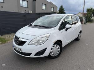 White Opel Meriva 2012 in Kaunas, with an engine capacity of 1.40 L and mileage of 144 thousand km for 3350 €, photo  on AUTOMOTO.COM.LV