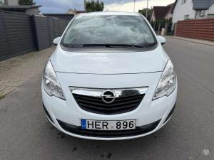 White Opel Meriva 2012 in Kaunas, with an engine capacity of 1.40 L and mileage of 144 thousand km for 3350 €, photo 3 on AUTOMOTO.COM.LV