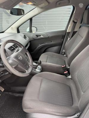 White Opel Meriva 2012 in Kaunas, with an engine capacity of 1.40 L and mileage of 144 thousand km for 3350 €, photo 20 on AUTOMOTO.COM.LV