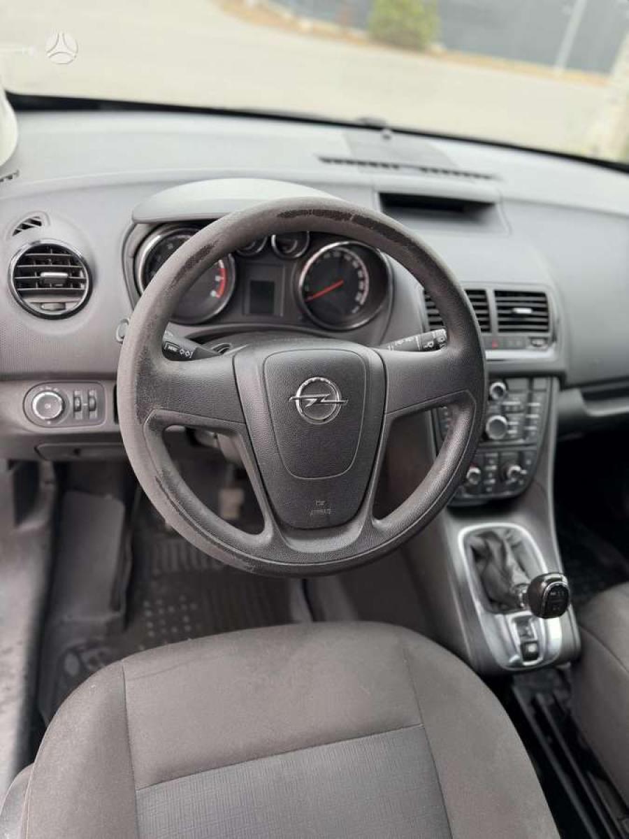 White Opel Meriva 2012 in Kaunas, with an engine capacity of 1.40 L and mileage of 144 thousand km for 3350 €, photo 22 on AUTOMOTO.COM.LV
