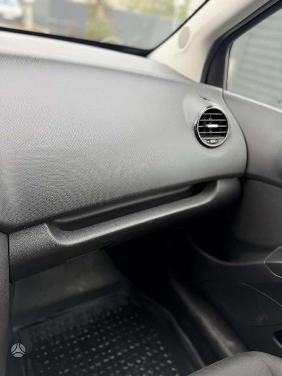 White Opel Meriva 2012 in Kaunas, with an engine capacity of 1.40 L and mileage of 144 thousand km for 3350 €, photo 26 on AUTOMOTO.COM.LV