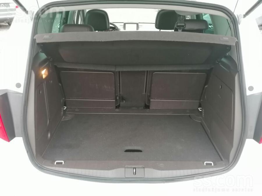 Balts Opel Meriva 2013 Valmiera, ar dzinēja tilpumu 1.70 L un nobraukumu 204 tūkst. km par 4250 €, foto 20 vietnē AUTOMOTO.COM.LV