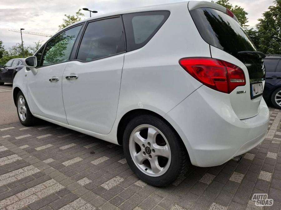 Balts Opel Meriva 2013 Viļņa, ar dzinēja tilpumu 1.40 L un nobraukumu 164 tūkst. km par 3300 €, foto 5 vietnē AUTOMOTO.COM.LV