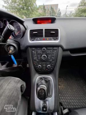 Balts Opel Meriva 2013 Viļņa, ar dzinēja tilpumu 1.40 L un nobraukumu 164 tūkst. km par 3300 €, foto 17 vietnē AUTOMOTO.COM.LV