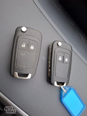 Balts Opel Meriva 2013 Viļņa, ar dzinēja tilpumu 1.40 L un nobraukumu 164 tūkst. km par 3300 €, foto 26 vietnē AUTOMOTO.COM.LV