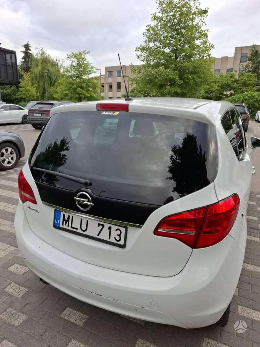 Balts Opel Meriva 2013 Viļņa, ar dzinēja tilpumu 1.36 L un nobraukumu 164 tūkst. km par 3300 €, foto 3 vietnē AUTOMOTO.COM.LV