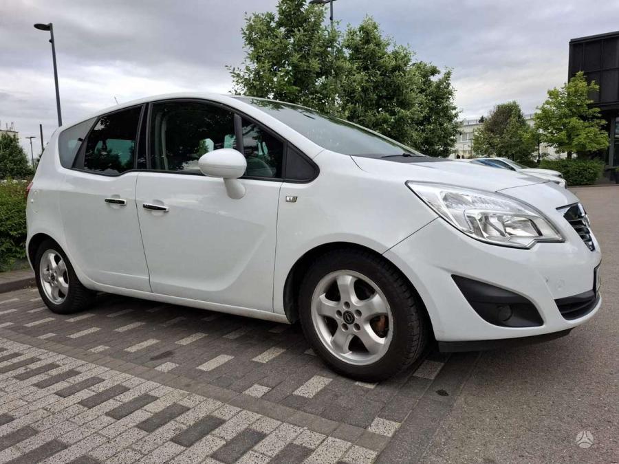 Balts Opel Meriva 2013 Viļņa, ar dzinēja tilpumu 1.36 L un nobraukumu 164 tūkst. km par 3300 €, foto 4 vietnē AUTOMOTO.COM.LV