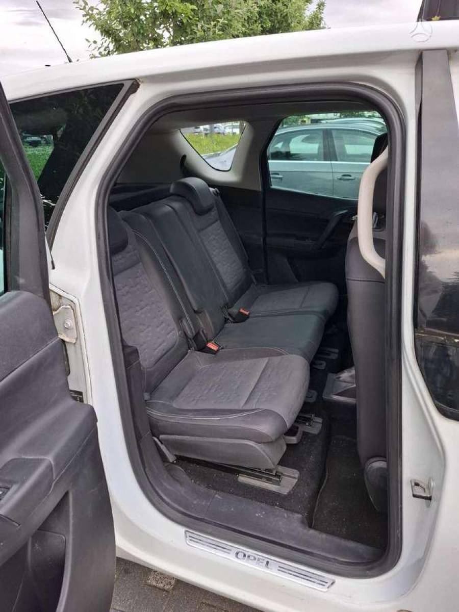 Balts Opel Meriva 2013 Viļņa, ar dzinēja tilpumu 1.36 L un nobraukumu 164 tūkst. km par 3300 €, foto 10 vietnē AUTOMOTO.COM.LV