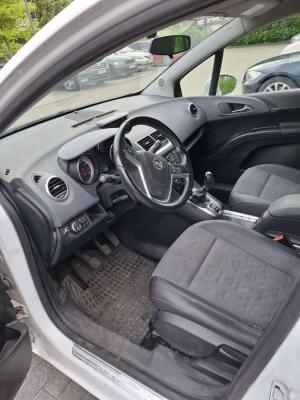 Balts Opel Meriva 2013 Viļņa, ar dzinēja tilpumu 1.36 L un nobraukumu 164 tūkst. km par 3300 €, foto 13 vietnē AUTOMOTO.COM.LV