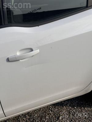 White Opel Meriva 2013 in Bauska, with an engine capacity of 1.70 L and mileage of 258 thousand km for 3100 €, photo 5 on AUTOMOTO.COM.LV