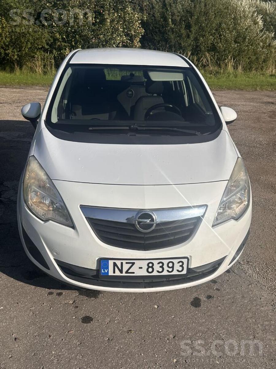 Balts Opel Meriva 2013 Bauska, ar dzinēja tilpumu 1.70 L un nobraukumu 258 tūkst. km par 3100 €, foto 5 vietnē AUTOMOTO.COM.LV