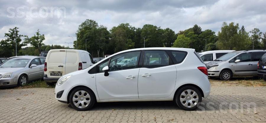 Balts Opel Meriva 2013 Valmiera, ar dzinēja tilpumu 1.70 L un nobraukumu 342 tūkst. km par 2900 €, foto 6 vietnē AUTOMOTO.COM.LV