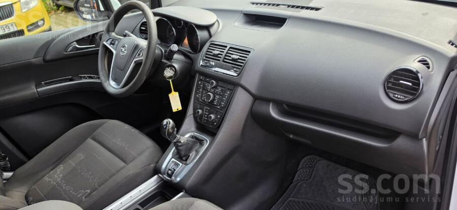 Balts Opel Meriva 2013 Valmiera, ar dzinēja tilpumu 1.70 L un nobraukumu 342 tūkst. km par 2900 €, foto 10 vietnē AUTOMOTO.COM.LV