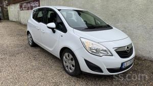 White Opel Meriva 2013 in Valmiera, with an engine capacity of 1.70 L and mileage of 279 thousand km for 3600 €, photo 1 on AUTOMOTO.COM.LV