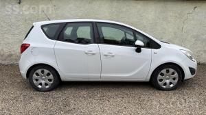 White Opel Meriva 2013 in Valmiera, with an engine capacity of 1.70 L and mileage of 279 thousand km for 3600 €, photo 3 on AUTOMOTO.COM.LV