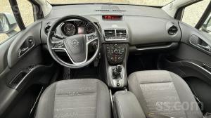 White Opel Meriva 2013 in Valmiera, with an engine capacity of 1.70 L and mileage of 279 thousand km for 3600 €, photo 5 on AUTOMOTO.COM.LV