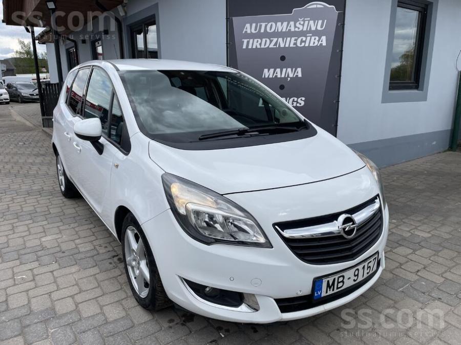 White Opel Meriva 2015 in Talsi, with an engine capacity of 1.60 L and mileage of 157 thousand km for 3900 €, photo 1 on AUTOMOTO.COM.LV