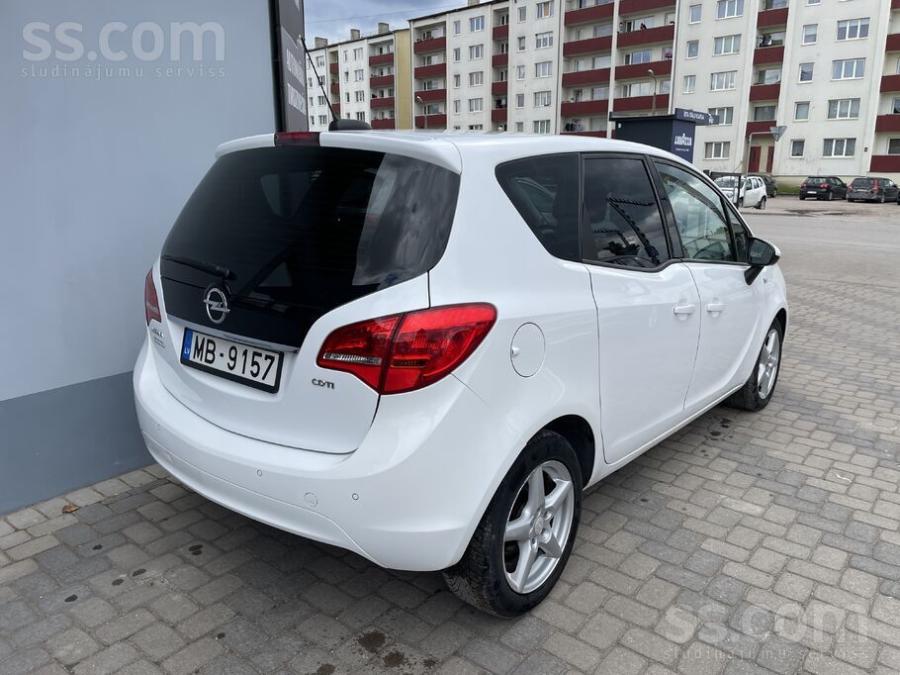White Opel Meriva 2015 in Talsi, with an engine capacity of 1.60 L and mileage of 157 thousand km for 3900 €, photo 4 on AUTOMOTO.COM.LV