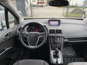 White Opel Meriva 2015 in Talsi, with an engine capacity of 1.60 L and mileage of 157 thousand km for 3900 €, photo 8 on AUTOMOTO.COM.LV