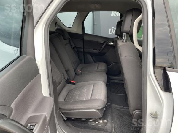 Balts Opel Meriva 2015 Talsi, ar dzinēja tilpumu 1.60 L un nobraukumu 157 tūkst. km par 3900 €, foto 8 vietnē AUTOMOTO.COM.LV