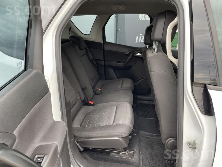 White Opel Meriva 2015 in Talsi, with an engine capacity of 1.60 L and mileage of 157 thousand km for 3900 €, photo 9 on AUTOMOTO.COM.LV