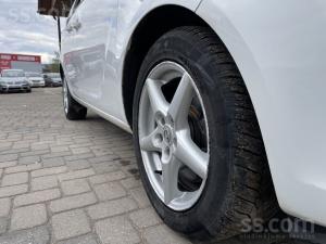 White Opel Meriva 2015 in Talsi, with an engine capacity of 1.60 L and mileage of 157 thousand km for 3900 €, photo 11 on AUTOMOTO.COM.LV