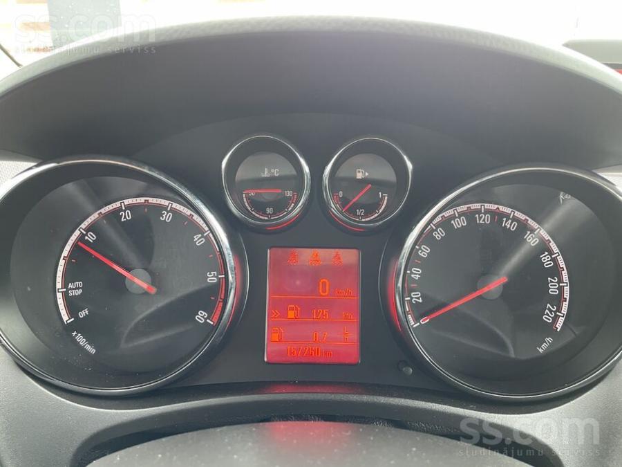 White Opel Meriva 2015 in Talsi, with an engine capacity of 1.60 L and mileage of 157 thousand km for 3900 €, photo 15 on AUTOMOTO.COM.LV