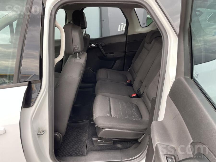 White Opel Meriva 2015 in Talsi, with an engine capacity of 1.60 L and mileage of 157 thousand km for 3900 €, photo 23 on AUTOMOTO.COM.LV