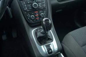Balts Opel Meriva 2015 Liepāja, ar dzinēja tilpumu 1.60 L un nobraukumu 219 tūkst. km par 5500 €, foto 18 vietnē AUTOMOTO.COM.LV