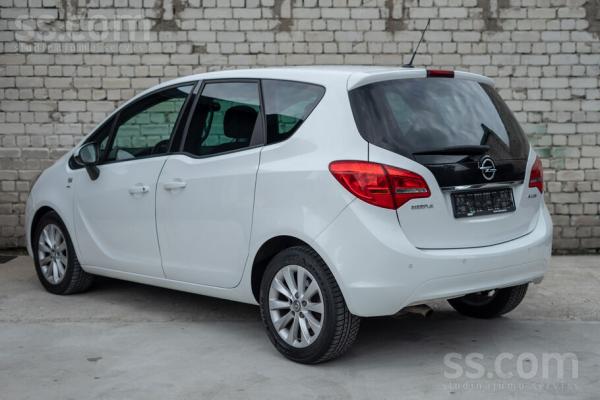 Balts Opel Meriva 2015 Liepāja, ar dzinēja tilpumu 1.60 L un nobraukumu 219 tūkst. km par 4900 €, foto 4 vietnē AUTOMOTO.COM.LV