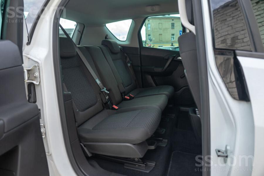 Balts Opel Meriva 2015 Liepāja, ar dzinēja tilpumu 1.60 L un nobraukumu 219 tūkst. km par 4900 €, foto 13 vietnē AUTOMOTO.COM.LV