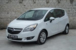 White Opel Meriva 2015 in Liepaja, with an engine capacity of 1.60 L and mileage of 219 thousand km for 4900 €, photo 3 on AUTOMOTO.COM.LV