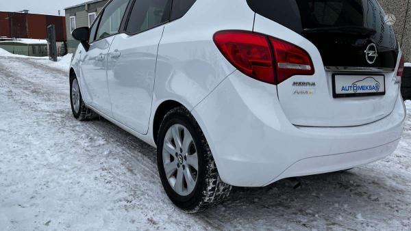 White Opel Meriva 2016 in Klaipeda, with an engine capacity of 1.40 L and mileage of 141 thousand km for 7450 €, photo 10 on AUTOMOTO.COM.LV