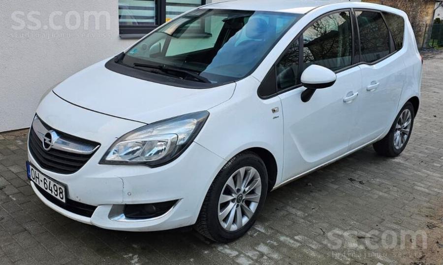 White Opel Meriva 2016 in Riga, with an engine capacity of 1.60 L and mileage of 193 thousand km for 4250 €, photo 3 on AUTOMOTO.COM.LV