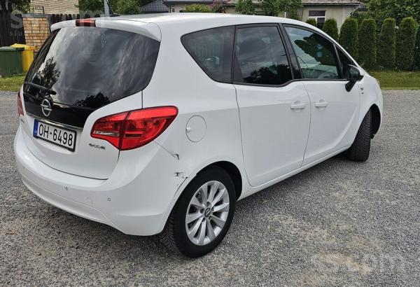 Balts Opel Meriva 2016 Rīga, ar dzinēja tilpumu 1.60 L un nobraukumu 200 tūkst. km par 3900 €, foto 4 vietnē AUTOMOTO.COM.LV