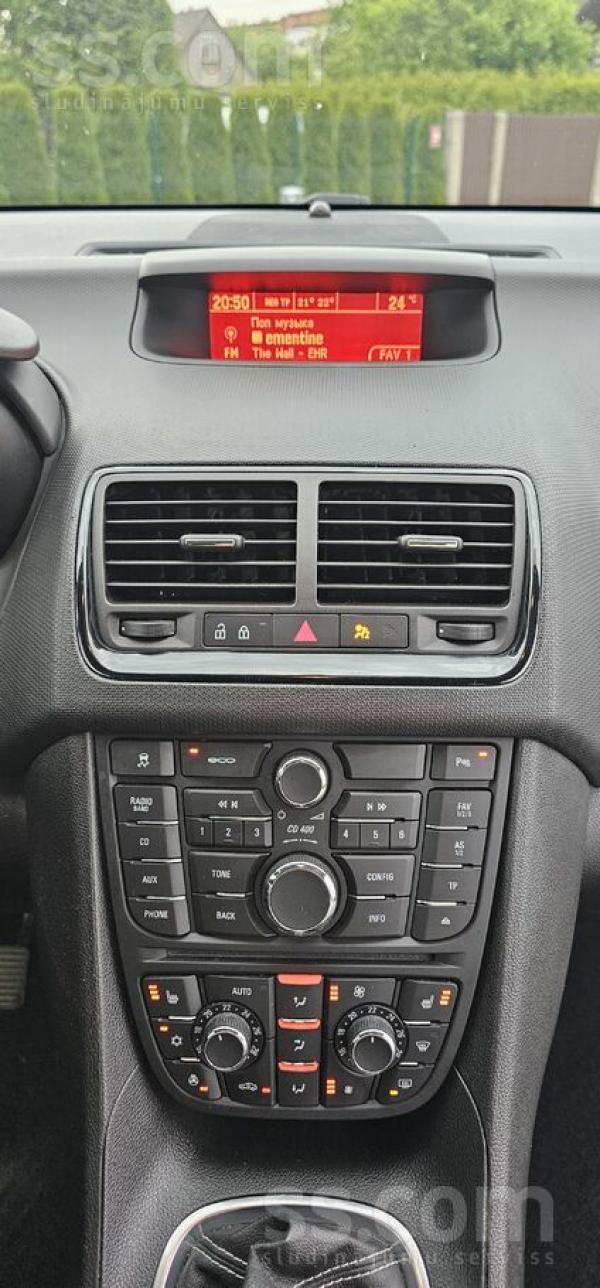 Balts Opel Meriva 2016 Rīga, ar dzinēja tilpumu 1.60 L un nobraukumu 200 tūkst. km par 3900 €, foto 6 vietnē AUTOMOTO.COM.LV